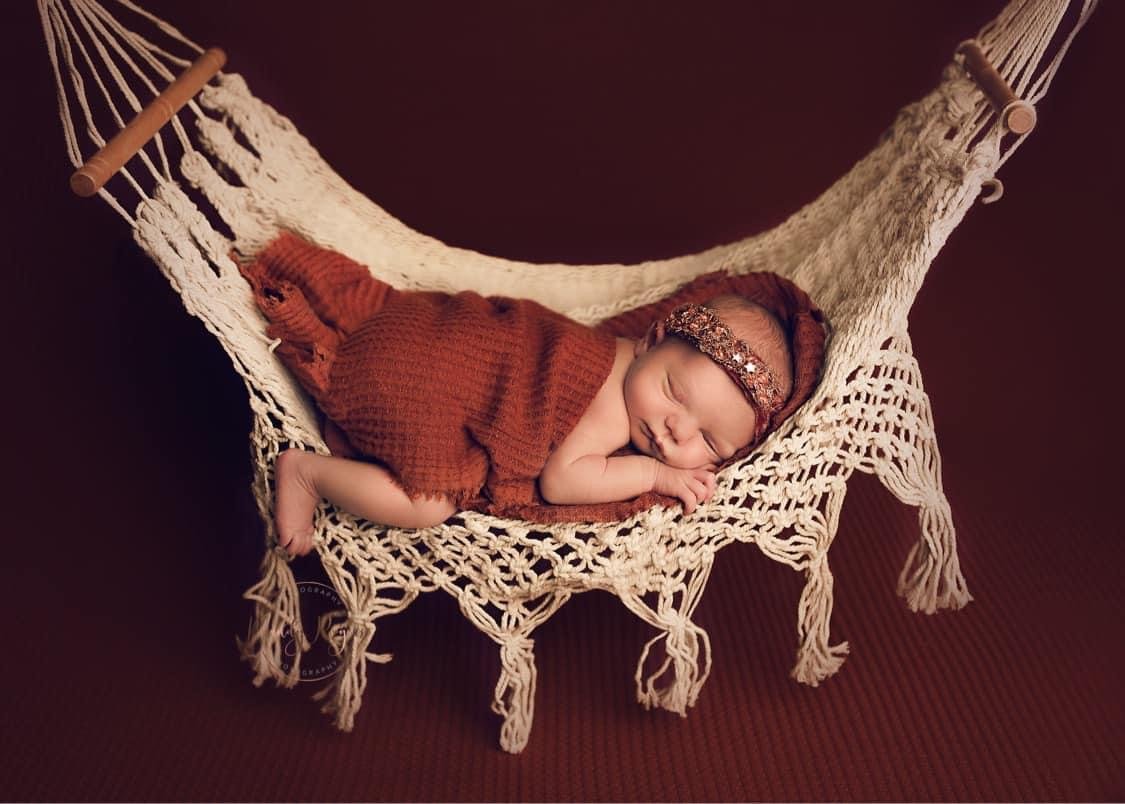 Natural Hammock – Blessence Props